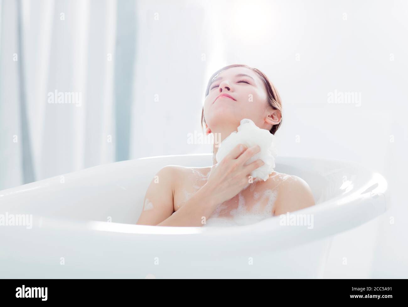 Take a bath hi-res stock photography and images - Alamy