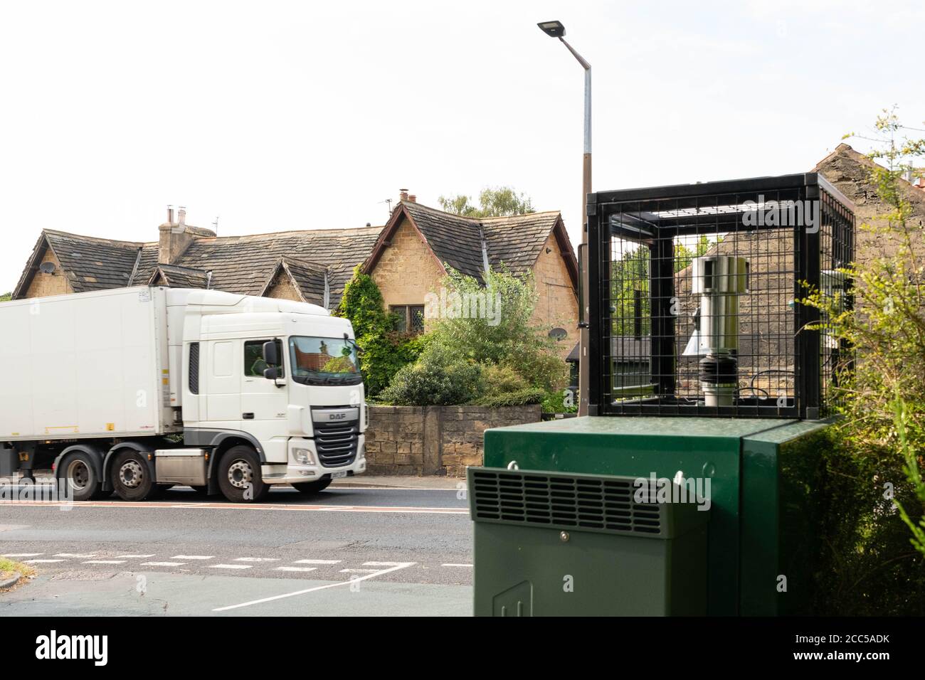Air pollution monitoring equipment hi-res stock photography and images ...