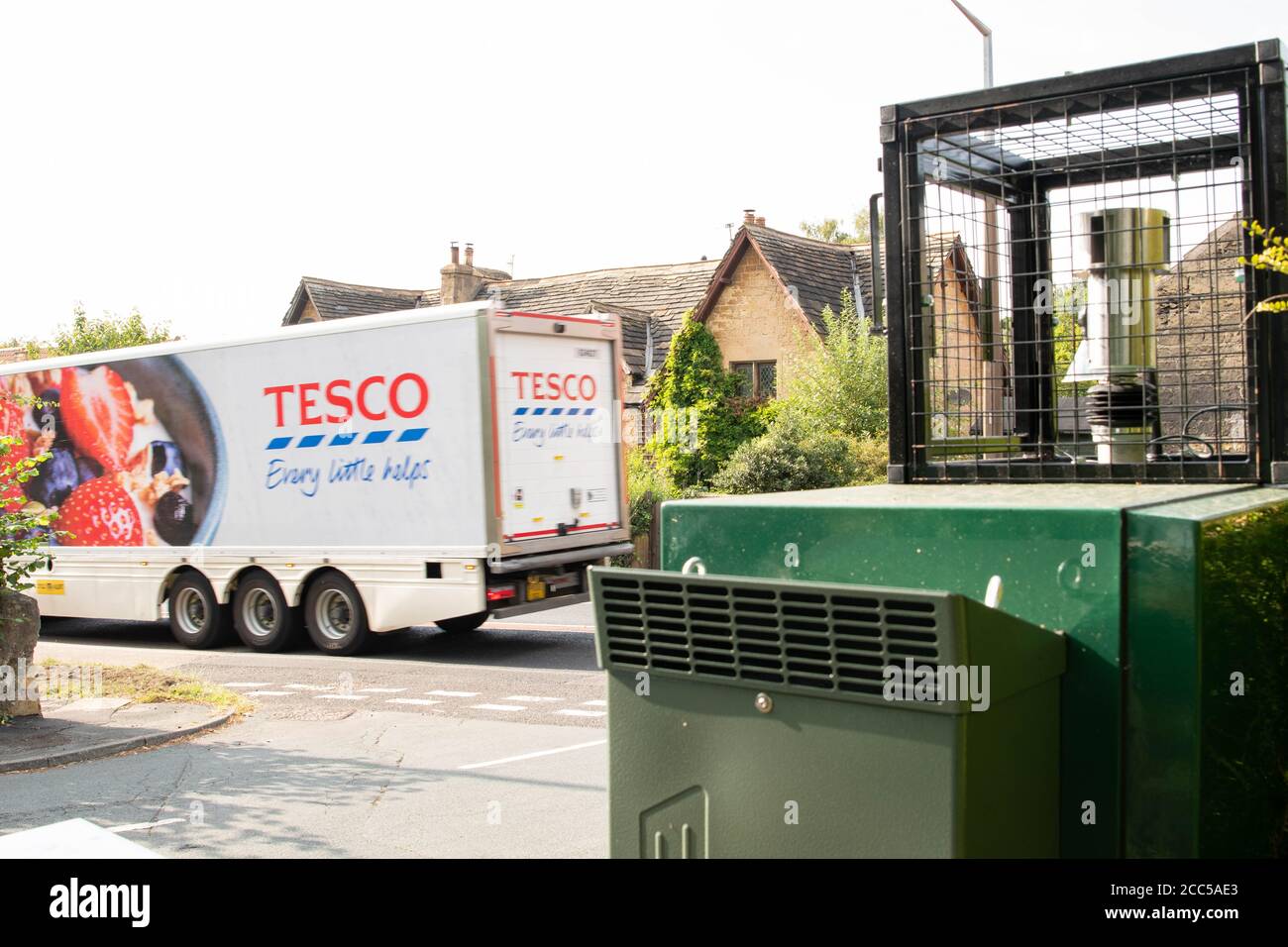 Air pollution monitoring equipment hi-res stock photography and images ...