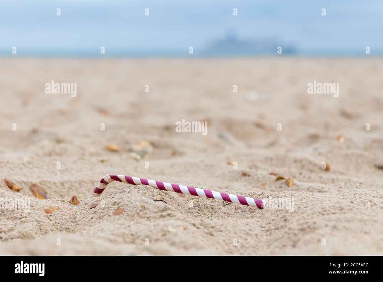 Plastic Pollution: Dropped straw. Bournemouth, UK Stock Photo - Alamy