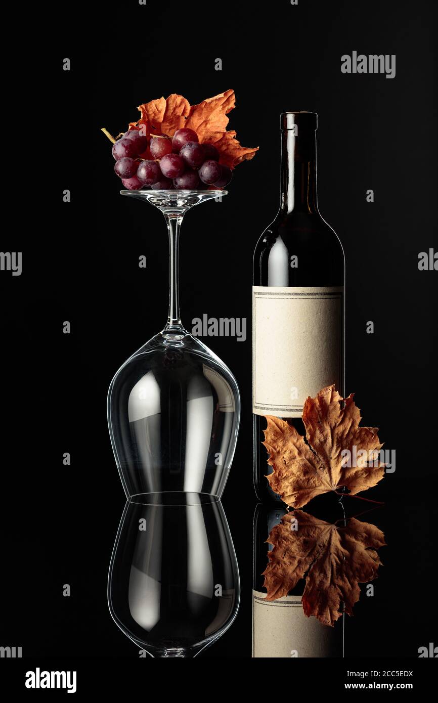 Empty fruit bunch hi-res stock photography and images - Alamy