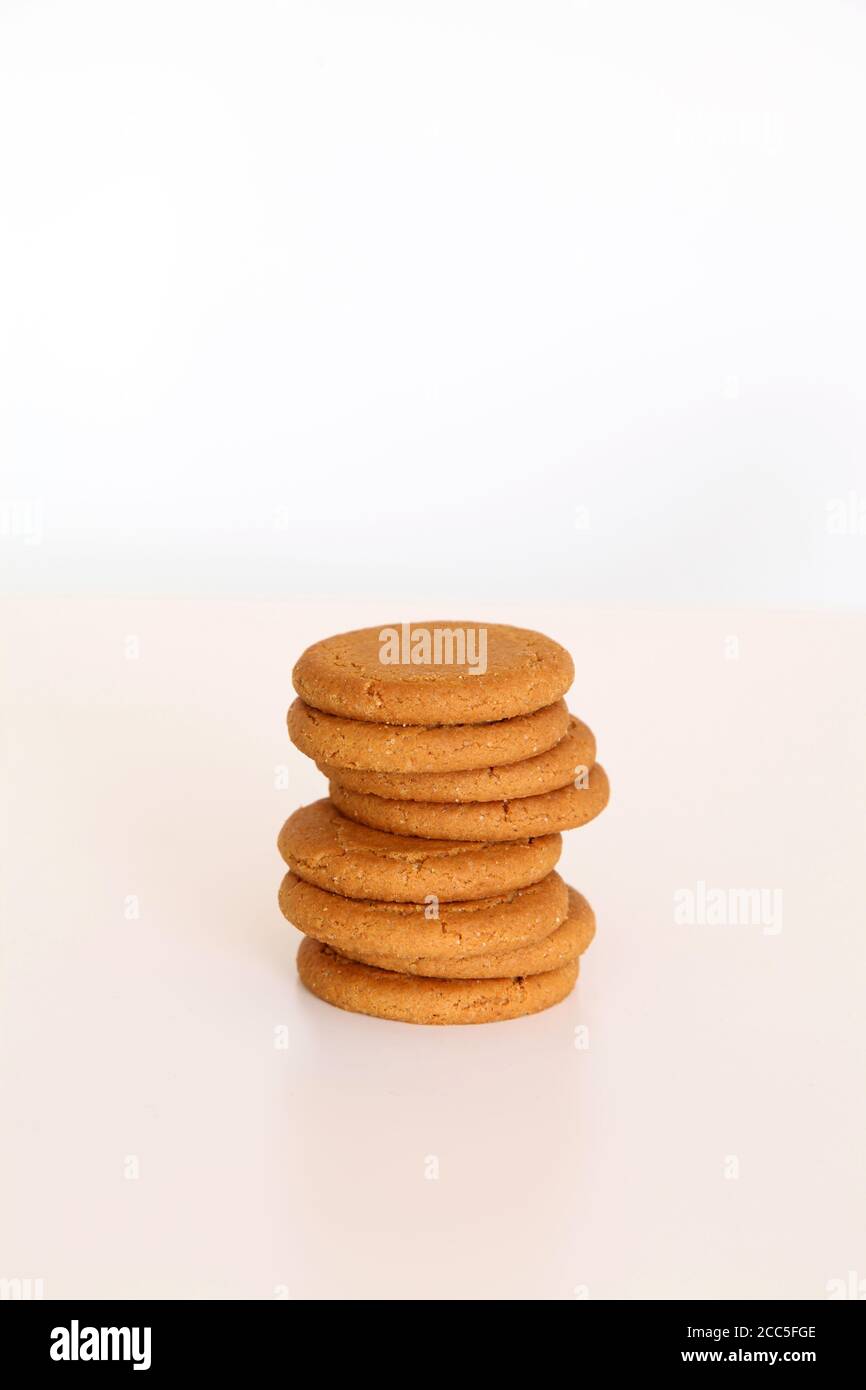 Ginger nuts stacked hi-res stock photography and images - Alamy