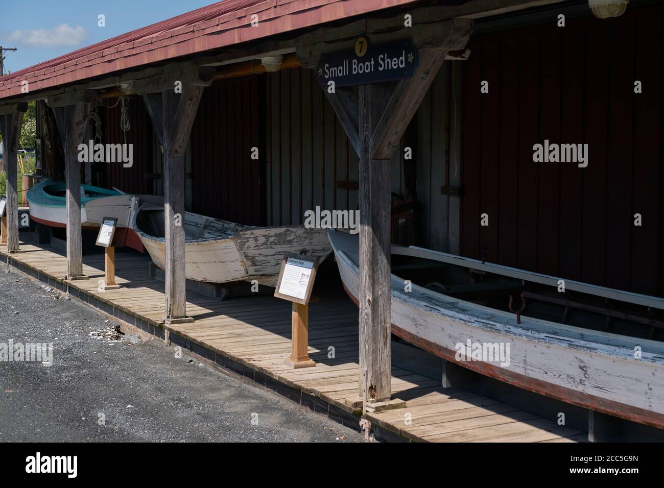 Small boat shed. Chesapeake Bay Maritime Museum, St. Michaels, MD Stock ...