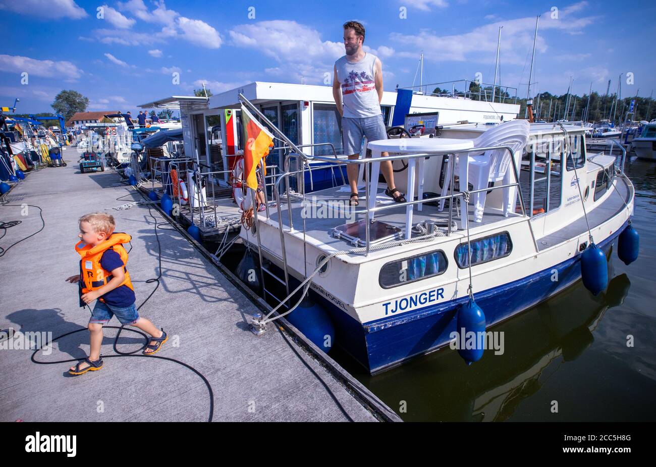 Rechlin, Germany. 07th Aug, 2020. Family Schmidt from Southern Germany ...