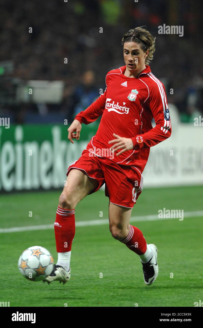 Fernando torres liverpool hi-res stock photography and images - Alamy