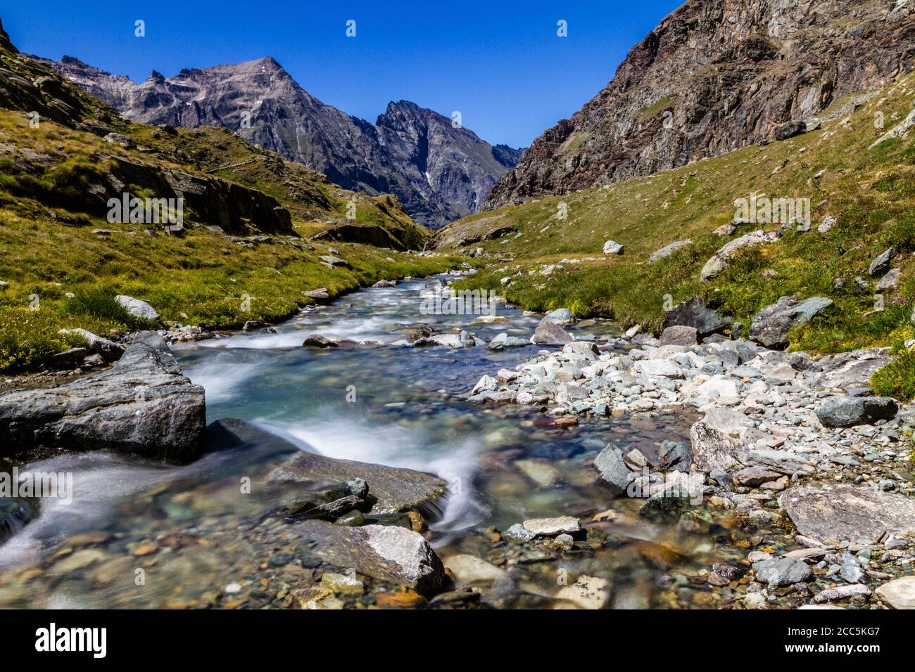 Bright crystal clear river hi-res stock photography and images - Alamy