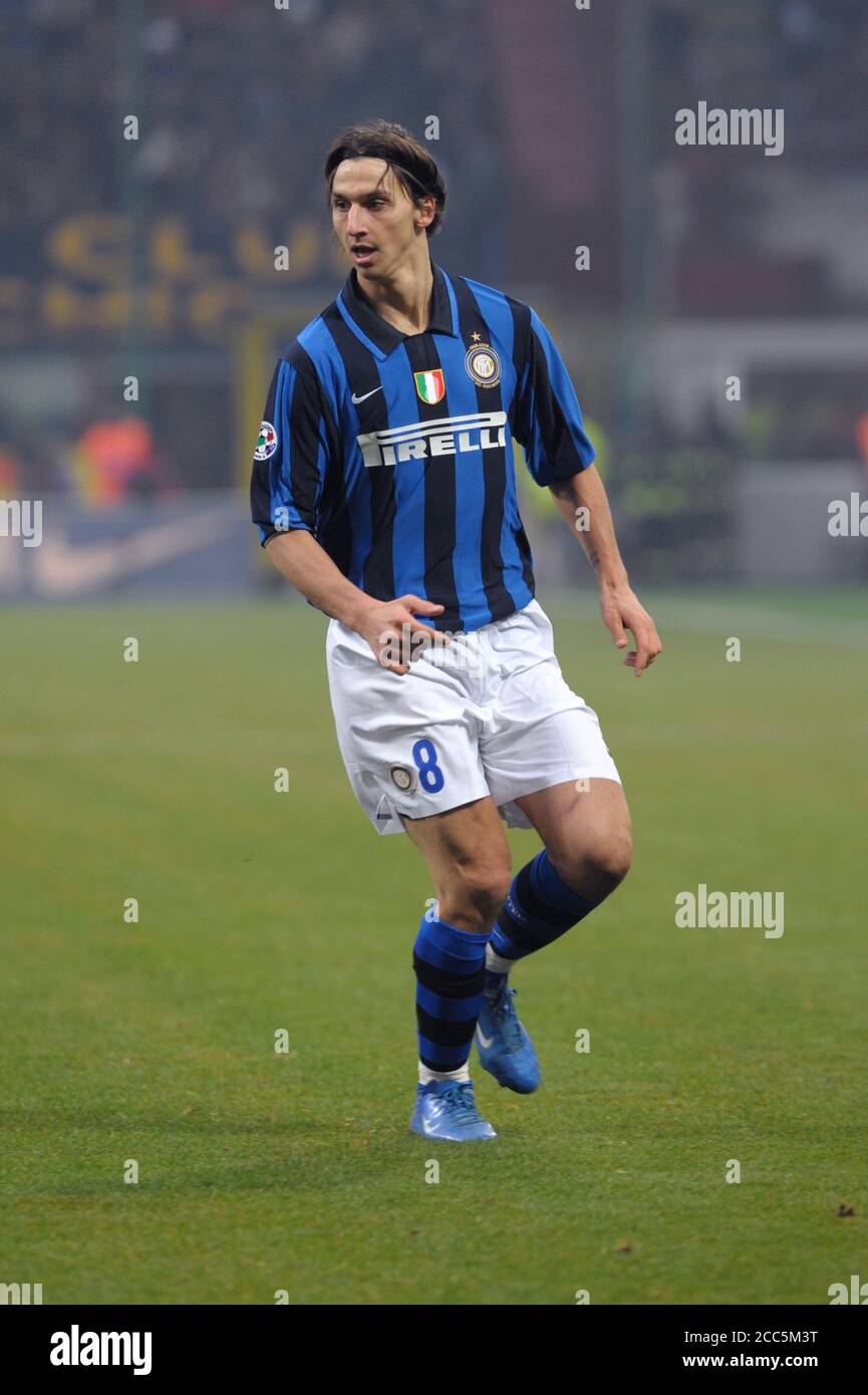 Zlatan ibrahimovic 2008 hi-res stock photography and images - Alamy