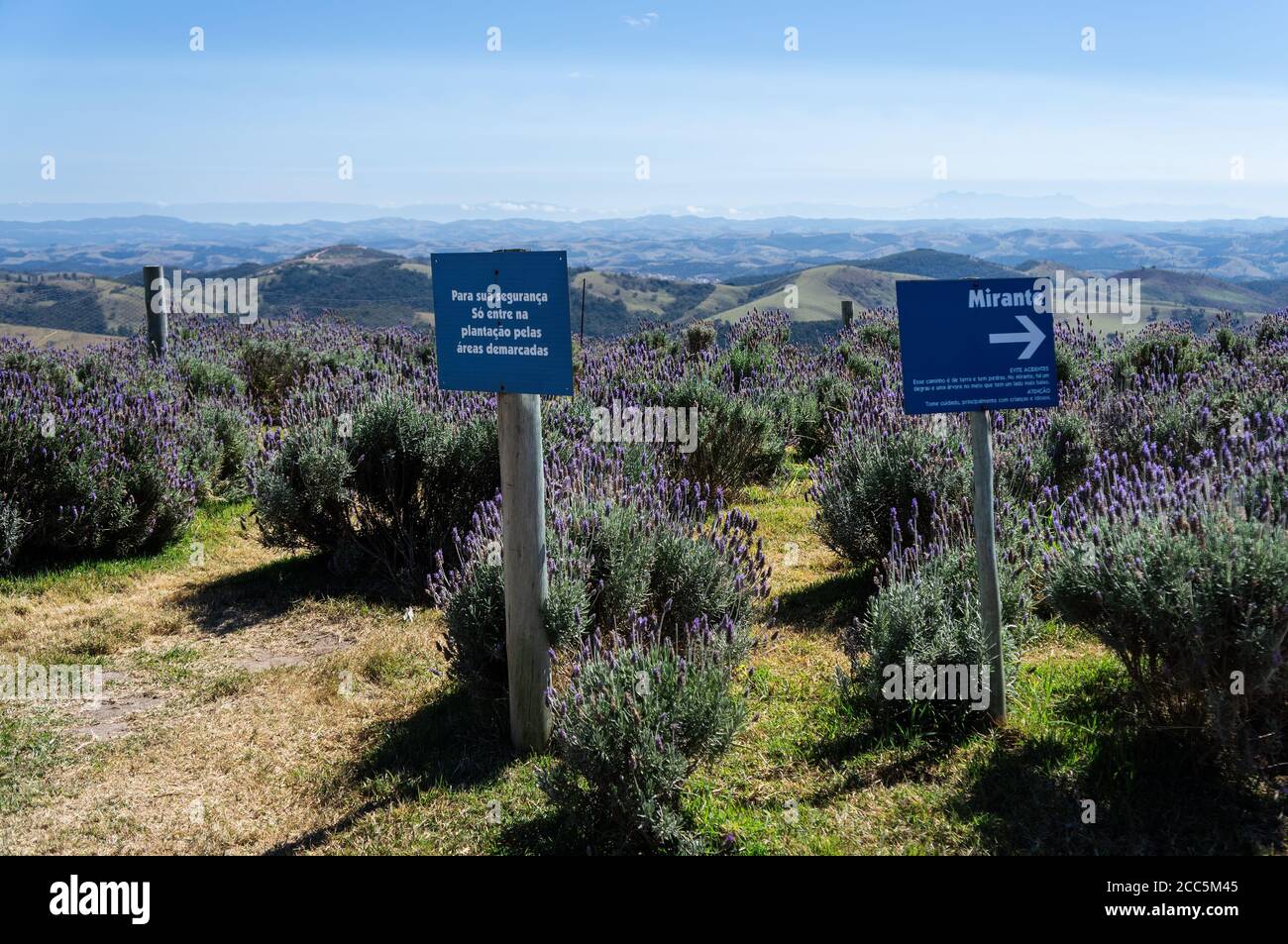 Farm safety signs hi-res stock photography and images - Alamy