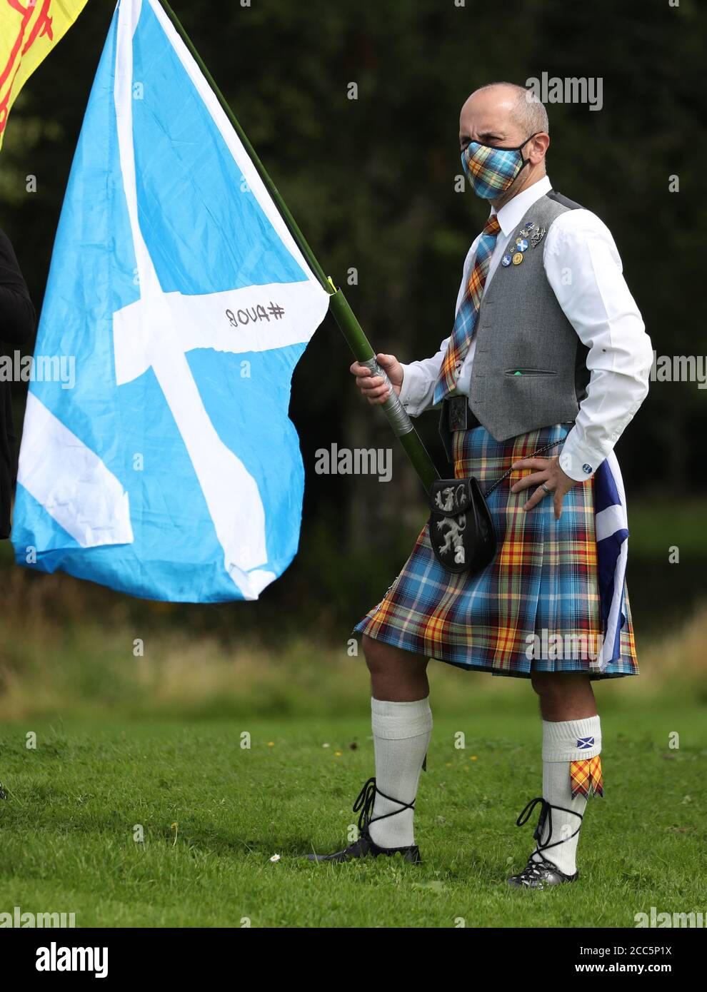 People take part in the All Under One Banner Scottish independence ...