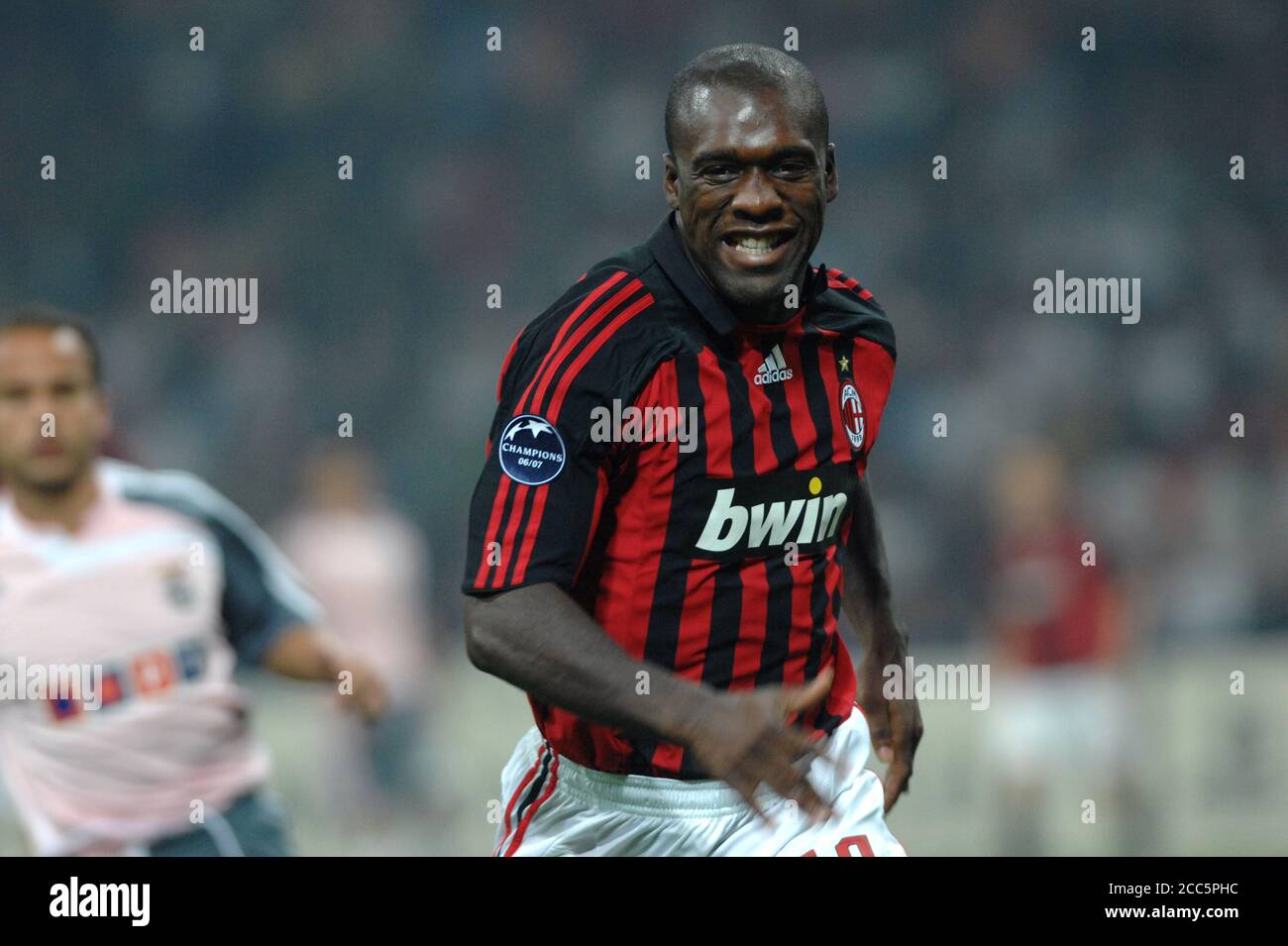 Clarence seedorf ac milan hi-res stock photography and images - Alamy
