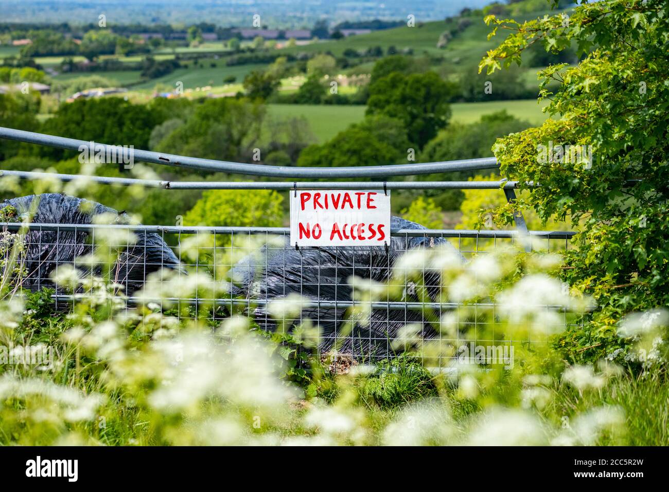 Private Sign: Private land, Oxforshire countryside. UK Stock Photo - Alamy