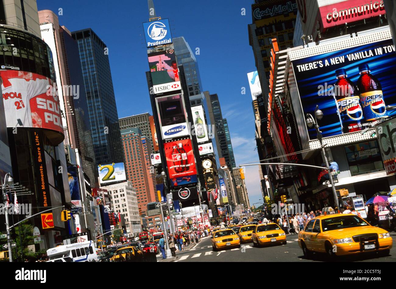 Times square electronic sign coca hi-res stock photography and images ...