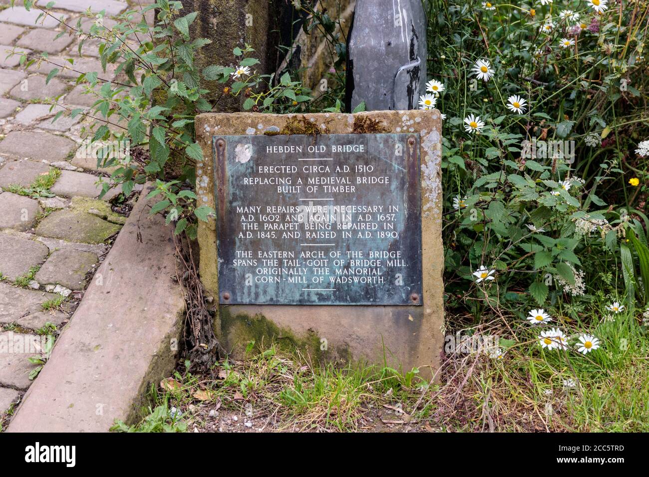 Old town hebden bridge hi-res stock photography and images - Alamy