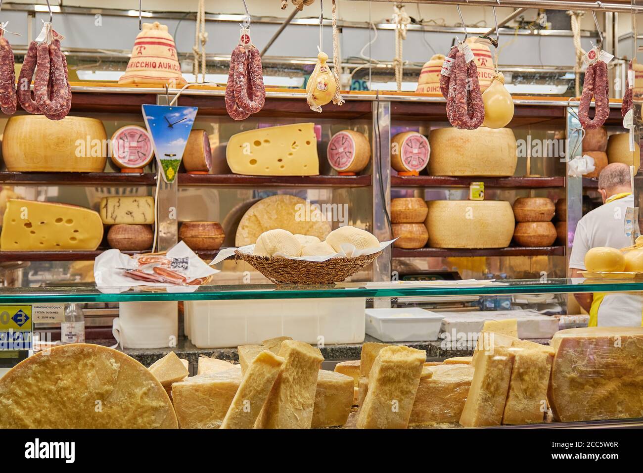 Food fair and cheese hi-res stock photography and images - Alamy