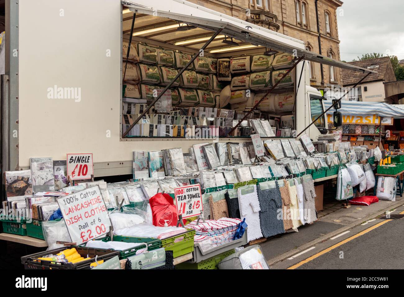 Skipton market hi-res stock photography and images - Alamy