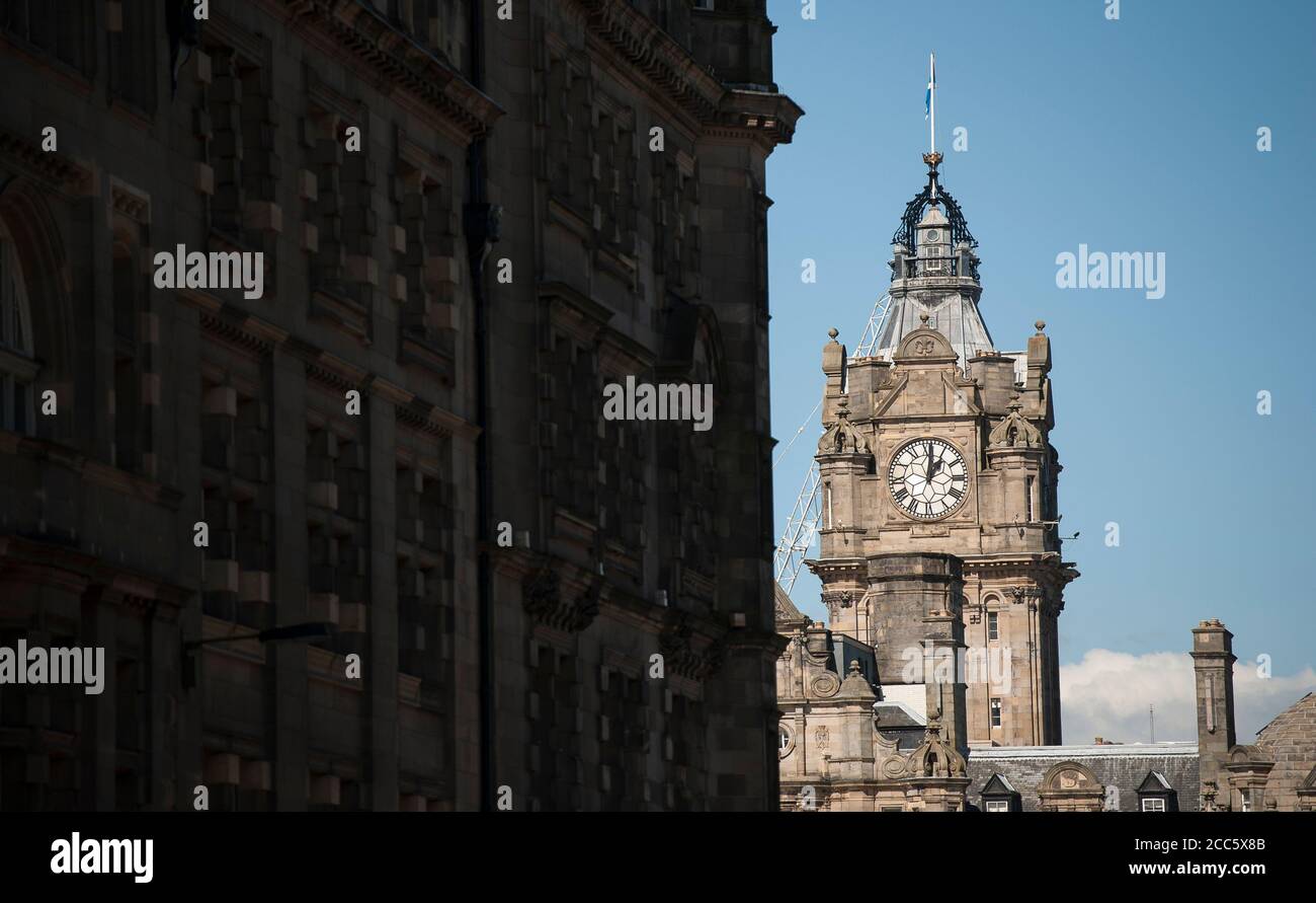 Balmoral hotel clock hi-res stock photography and images - Alamy