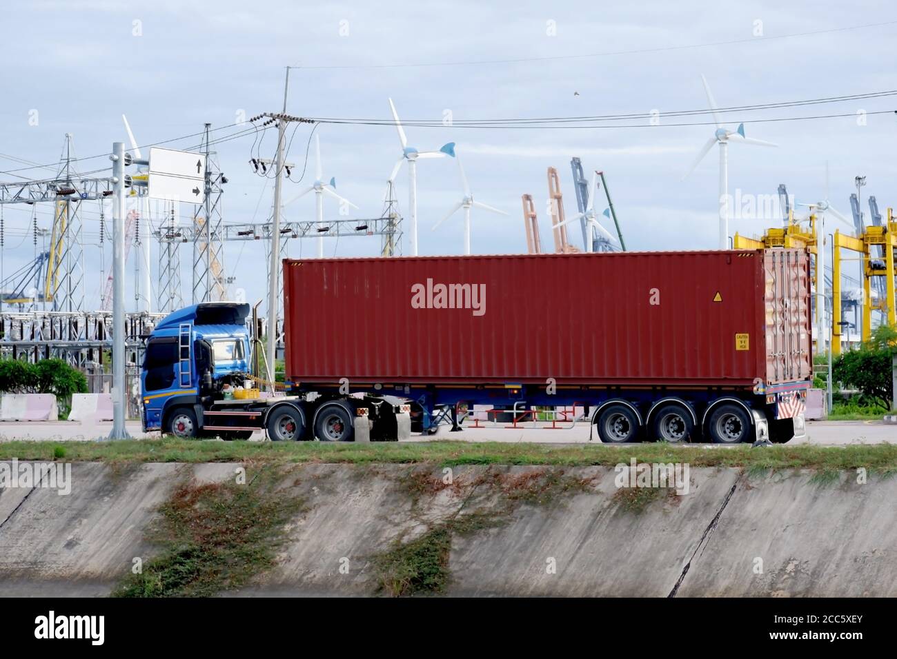 Container Trucks High Resolution Stock Photography and Images - Alamy