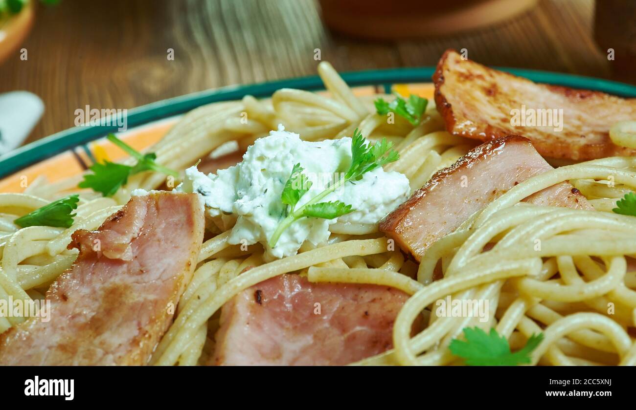 Spaghetti al guanciale - Italian dish hailing from Abruzzo Stock Photo ...