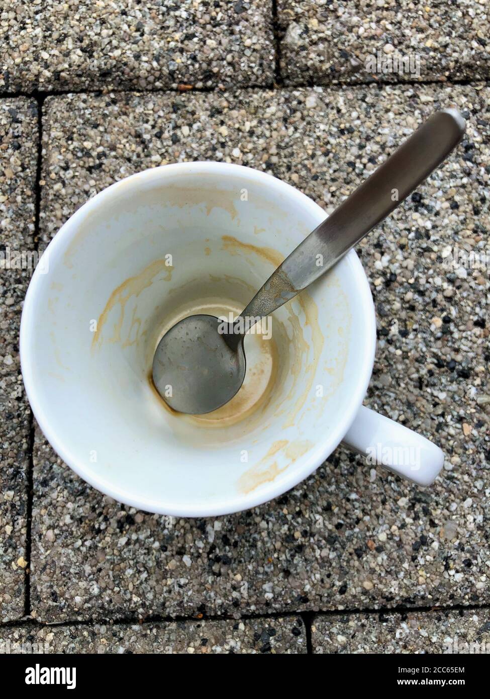 Empty cup of coffee hi-res stock photography and images - Alamy