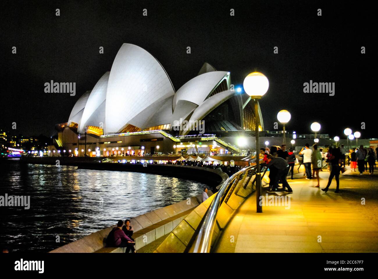Sydney opera house night hi-res stock photography and images - Alamy