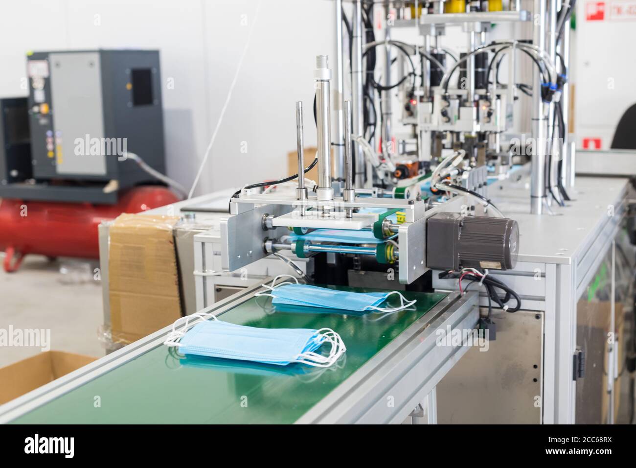 China masks factory hi-res stock photography and images - Alamy