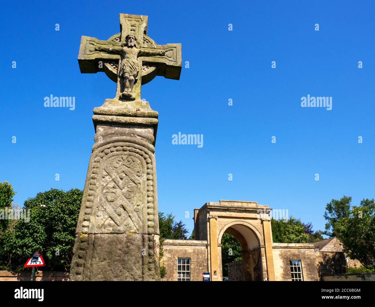 Saxon Cross and Rudding Gates former entrance to Rudding Park Estate in ...