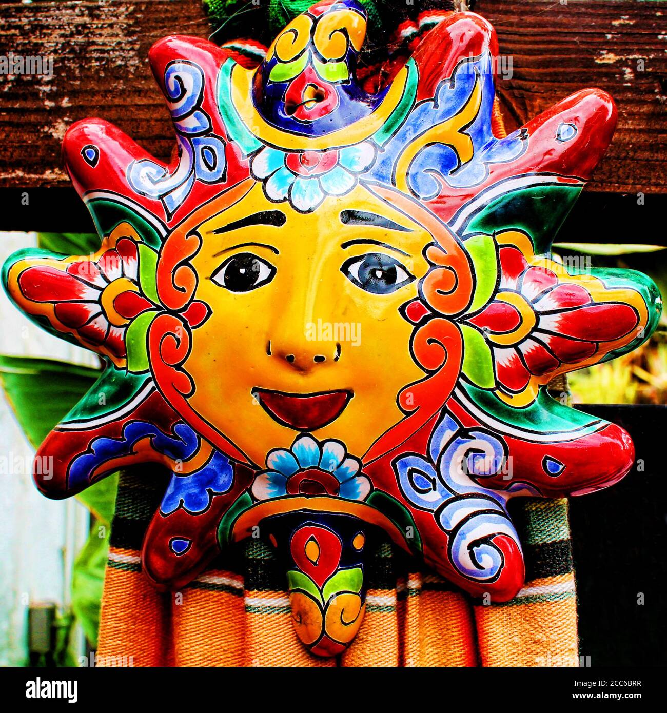 Mexican ceramic sun hi-res stock photography and images - Alamy