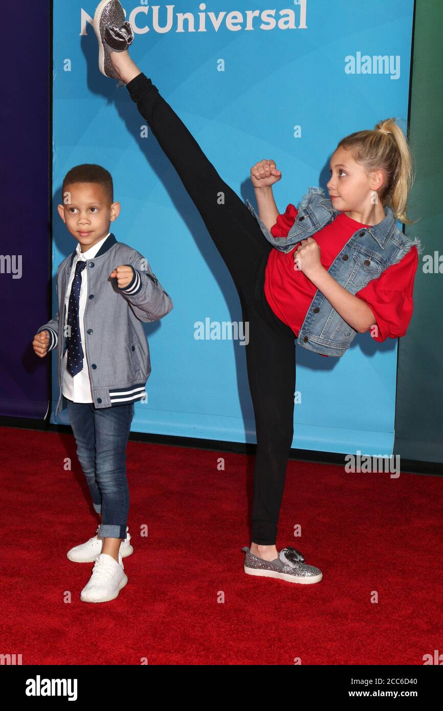 LOS ANGELES - MAY 2: Channah Zeitung, Trent Fuller at the NBCUniversal ...