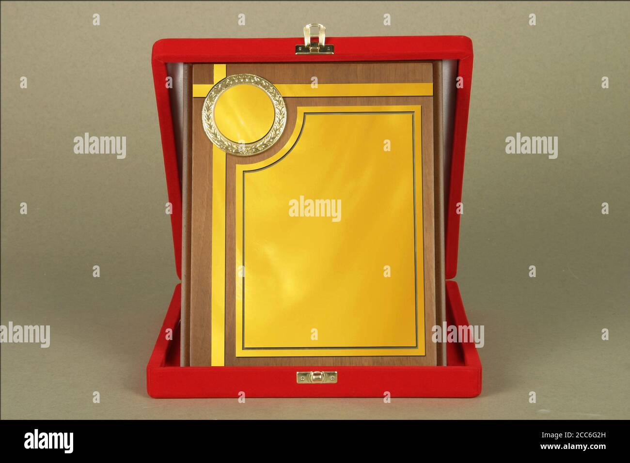 Various wood and metal plates for championships, competitions ...