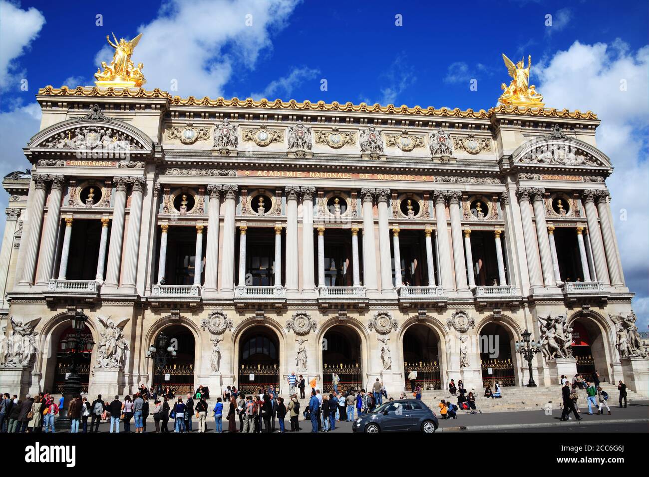 Rue Opera Paris High Resolution Stock Photography and Images - Alamy