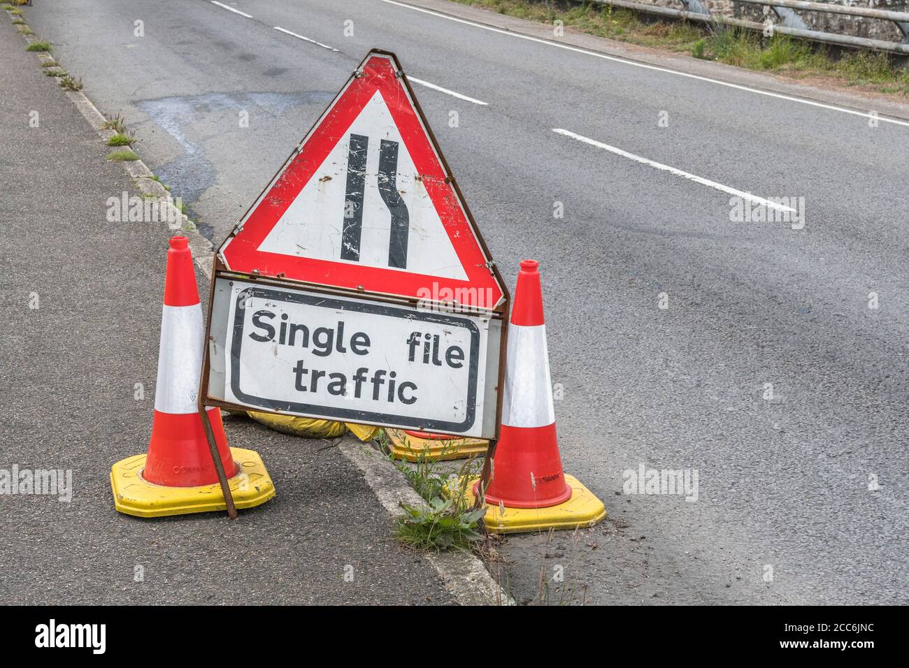 UK road transport system. Single File Traffic sign Stock Photo - Alamy