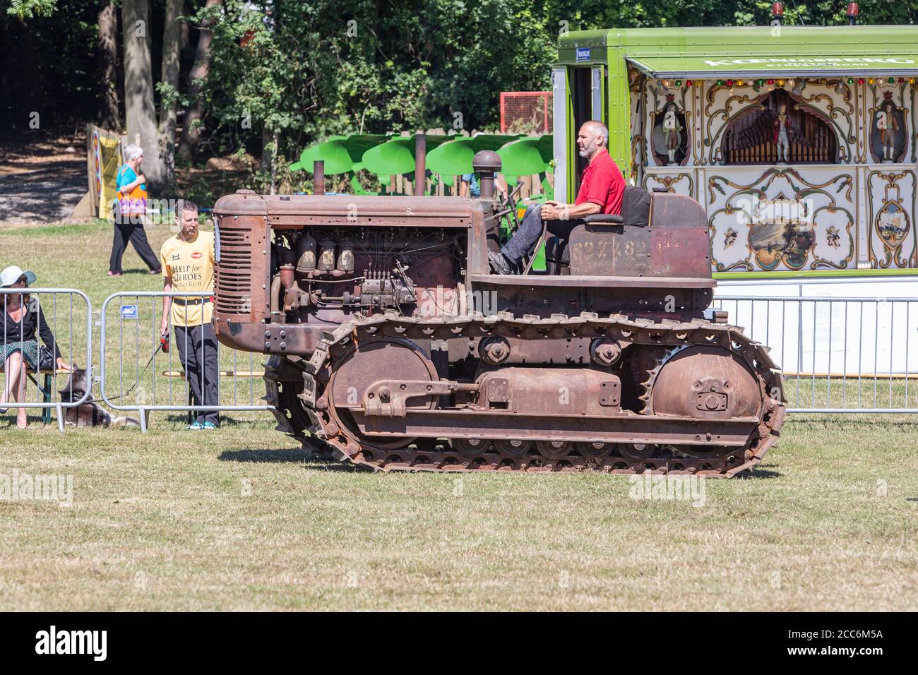 Vintage crawler tractor hi-res stock photography and images - Alamy