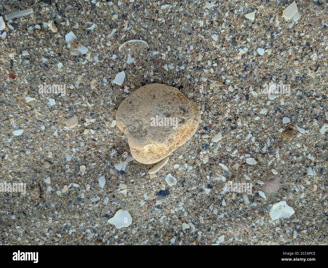 Rounded gravel hi-res stock photography and images - Alamy