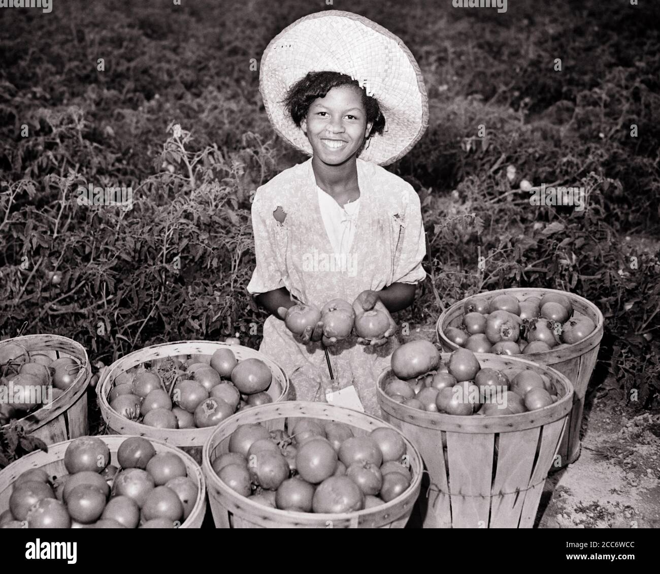 African american teens 1940s hi-res stock photography and images - Alamy