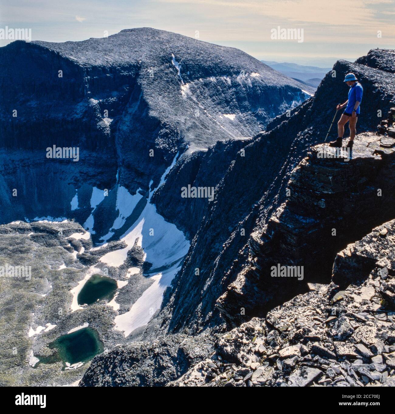 Rondslottet storronden rondane national hi-res stock photography and ...