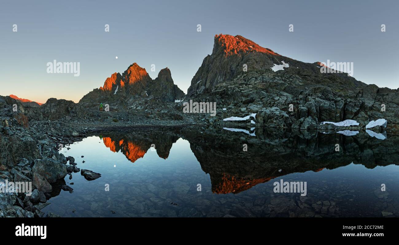 Sirens hi-res stock photography and images - Alamy