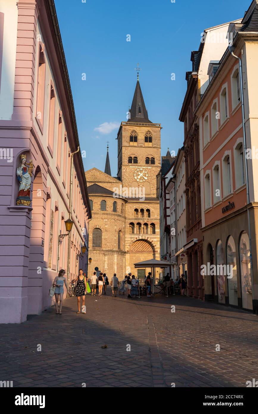 Trier cathedral hi-res stock photography and images - Alamy