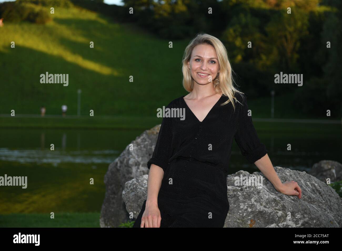 Munich, Germany. 19th Aug, 2020. The actress Teresa Rizos shows herself ...