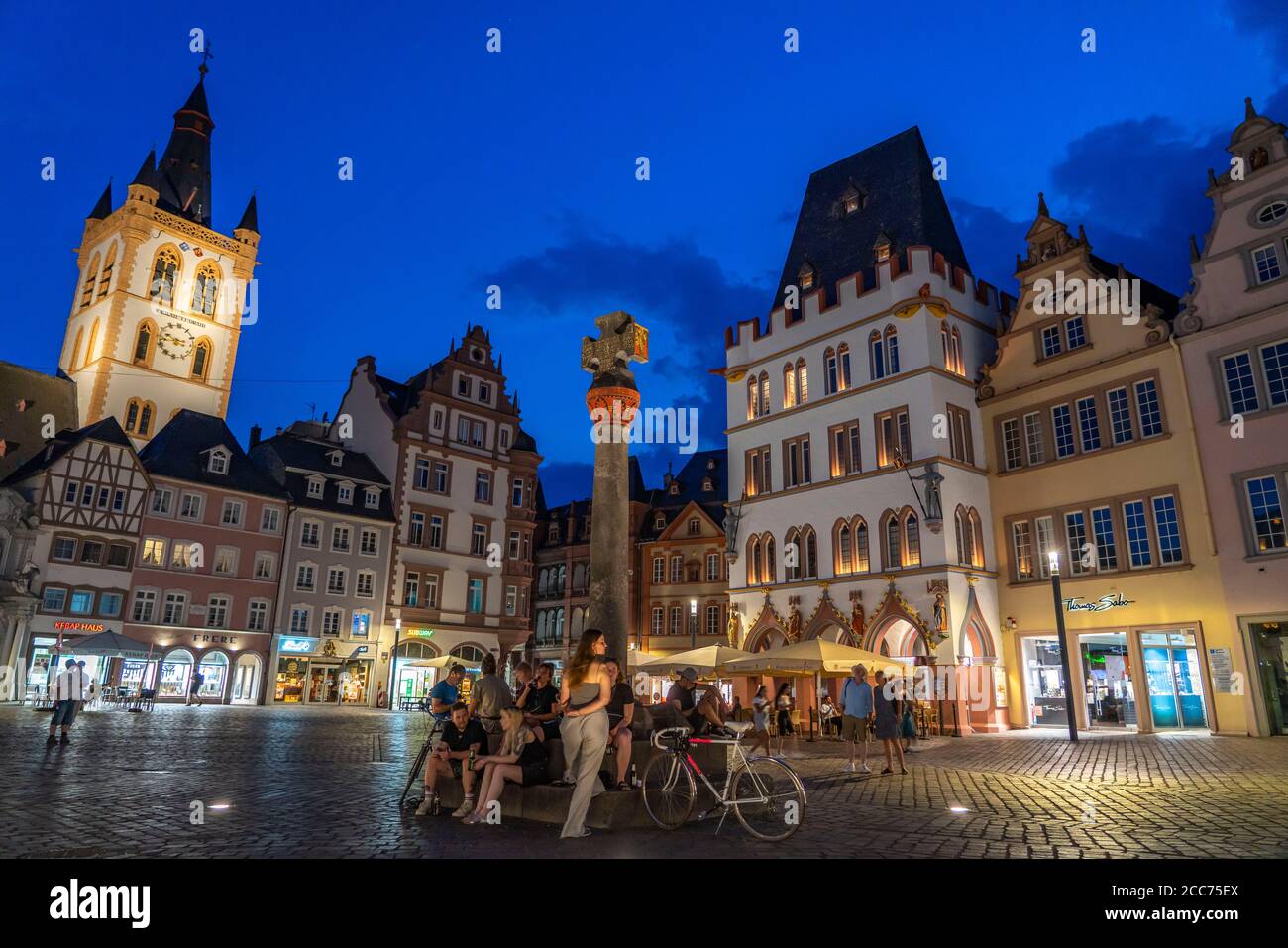 Houses, skyline at the main market in the city centre of Trier ...