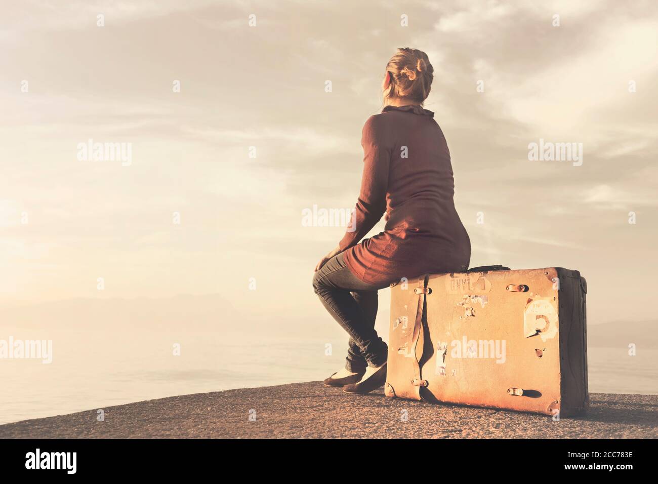 Travel woman arrived at destination enjoying the wonderful view Stock ...