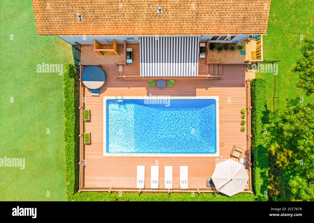 Vivid aerial of a back deck and pool Stock Photo - Alamy