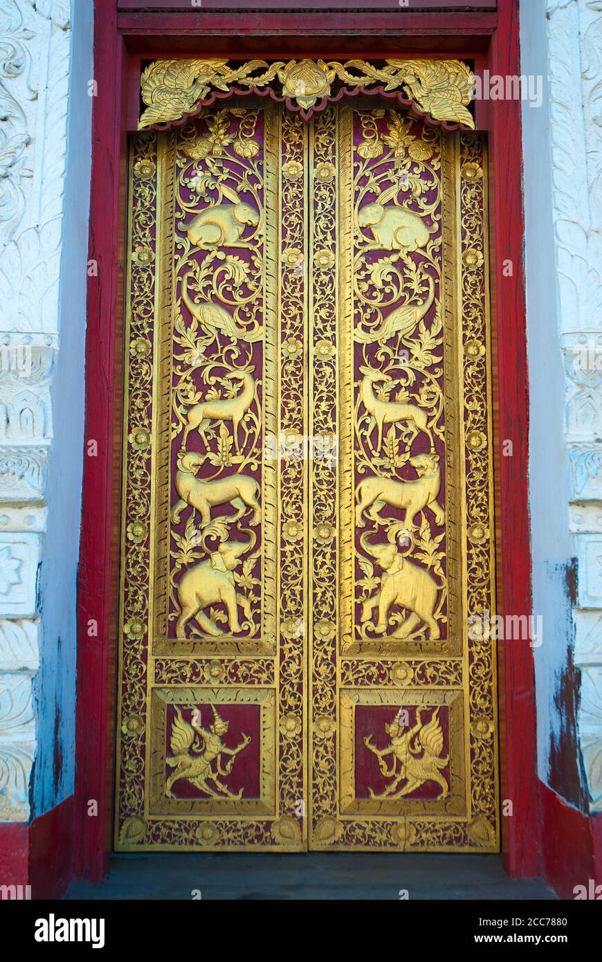 Buddhist temple door, Kengtung, Shan State, Myanmar Stock Photo - Alamy