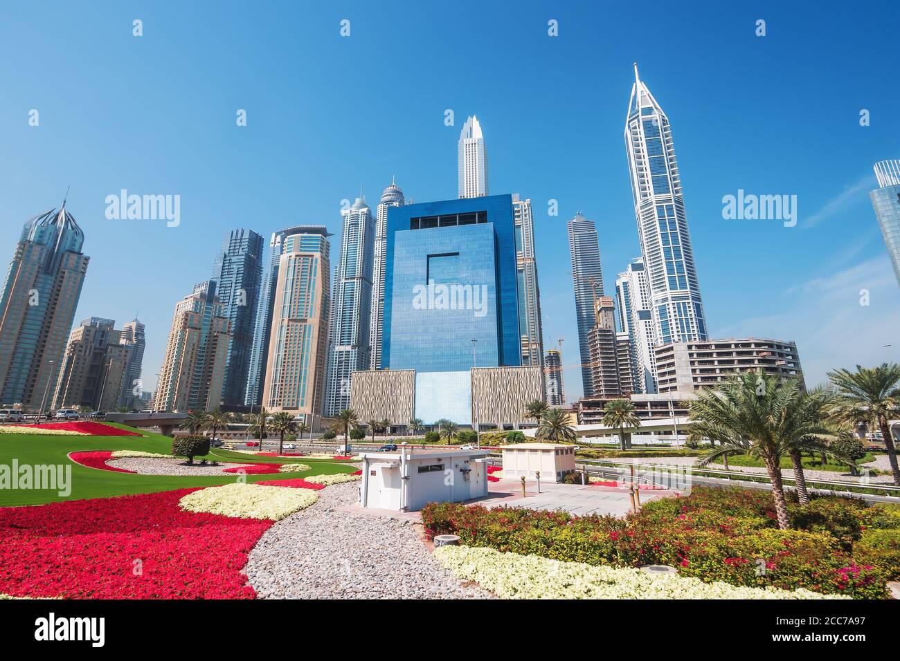 Modern day dubai hi-res stock photography and images - Alamy
