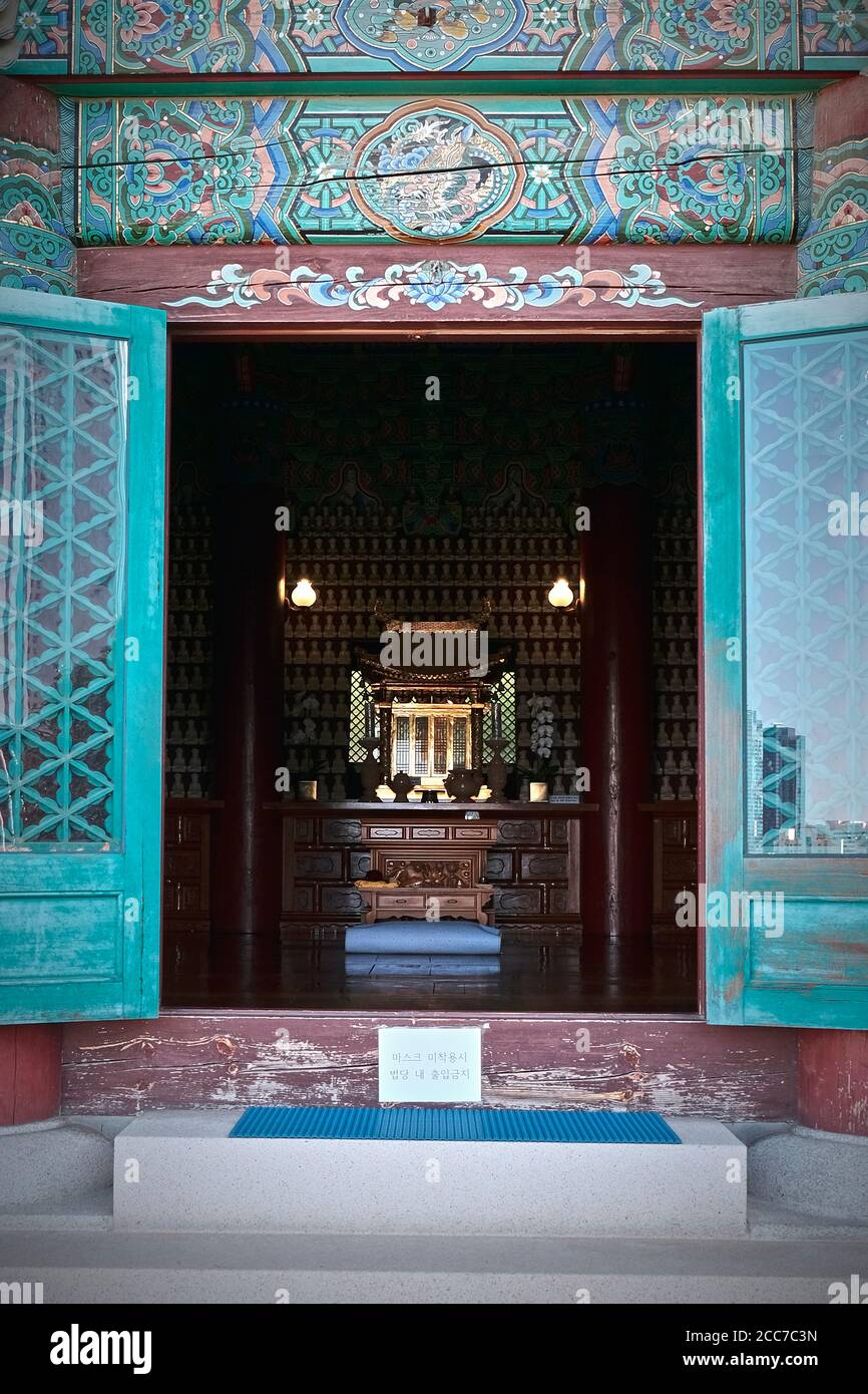 Altar at Haeun-jeungsa Buddhist Temple in Haeundae, Busan, South Korea ...
