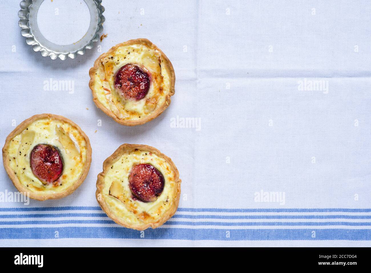 Fig and brie tart Stock Photo - Alamy