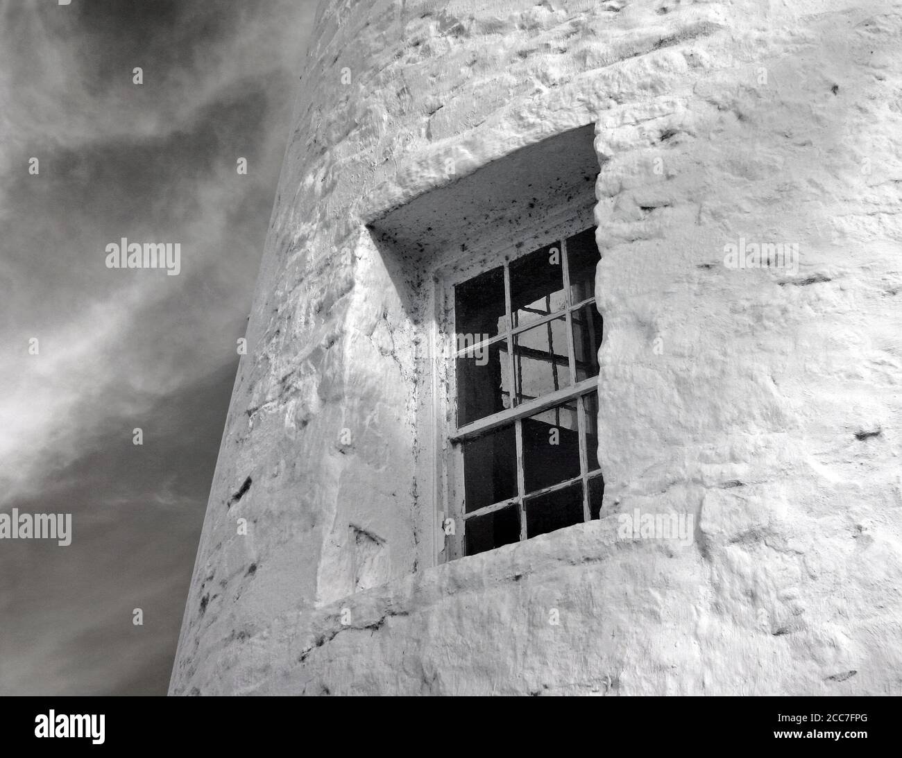 Recessed windows hi-res stock photography and images - Alamy