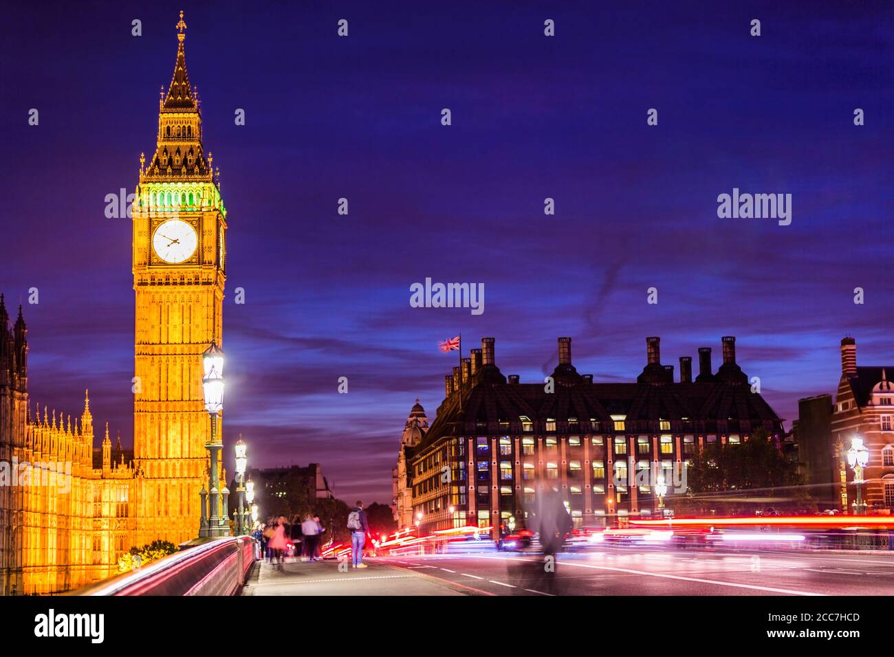 Big crowd on road hi-res stock photography and images - Alamy