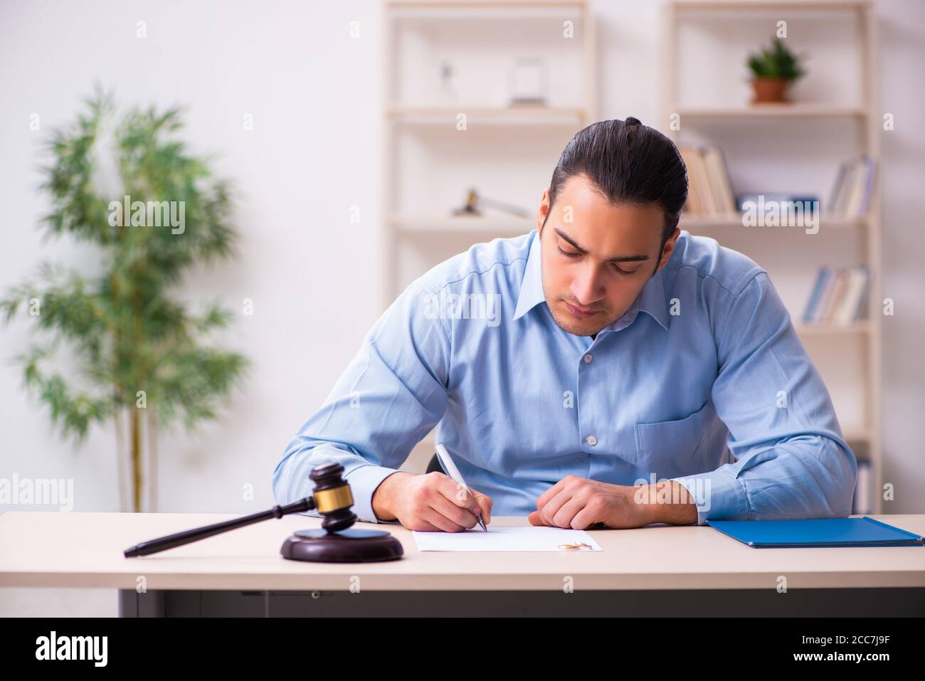 Judicial court sad man hi-res stock photography and images - Alamy
