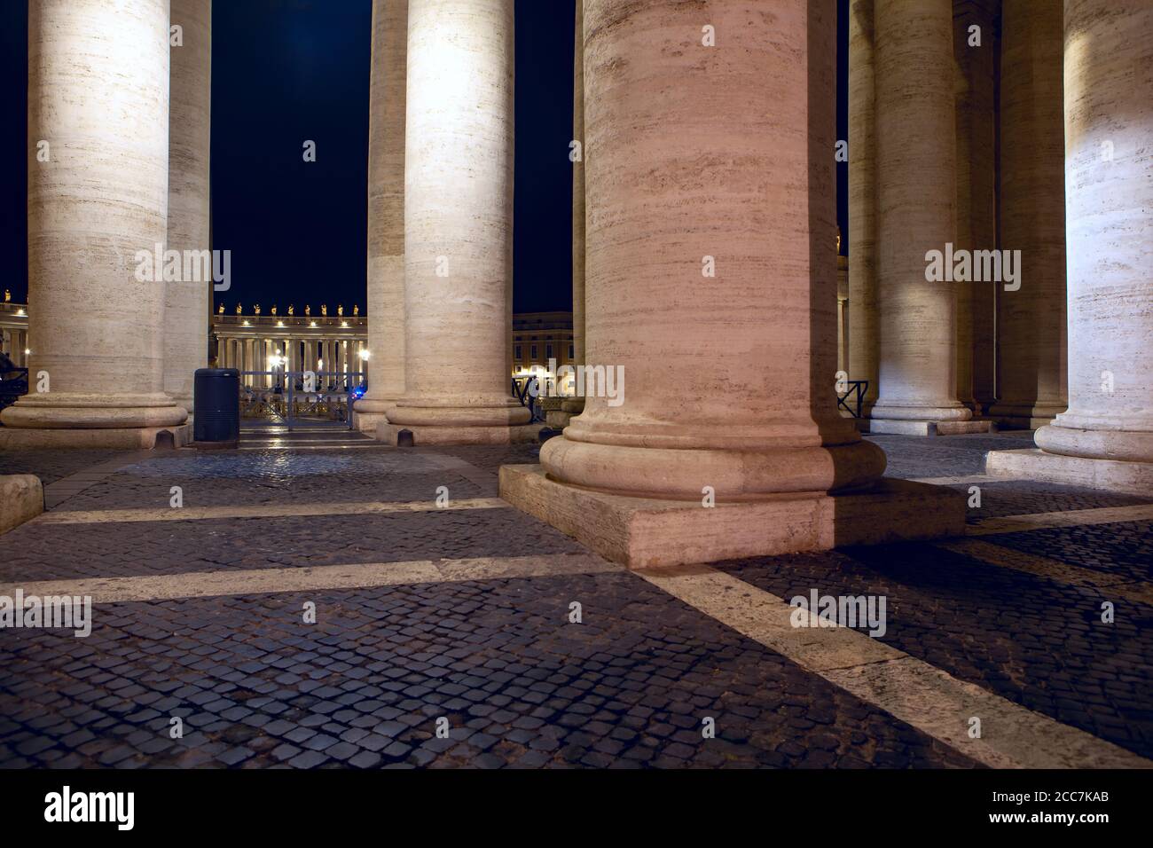 Night corridor square hi-res stock photography and images - Alamy