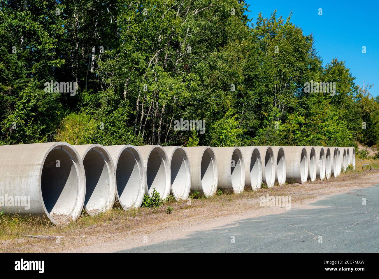 Concrete culvert hi-res stock photography and images - Alamy